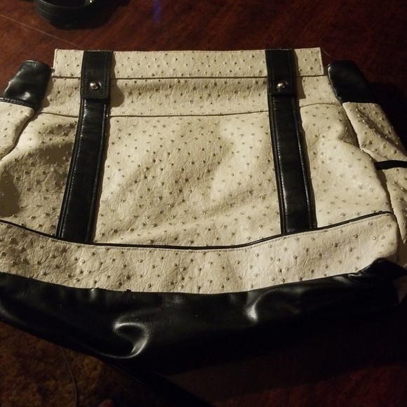 Miche | Bags | Miche Prima Base And 3 Shells | Poshmark